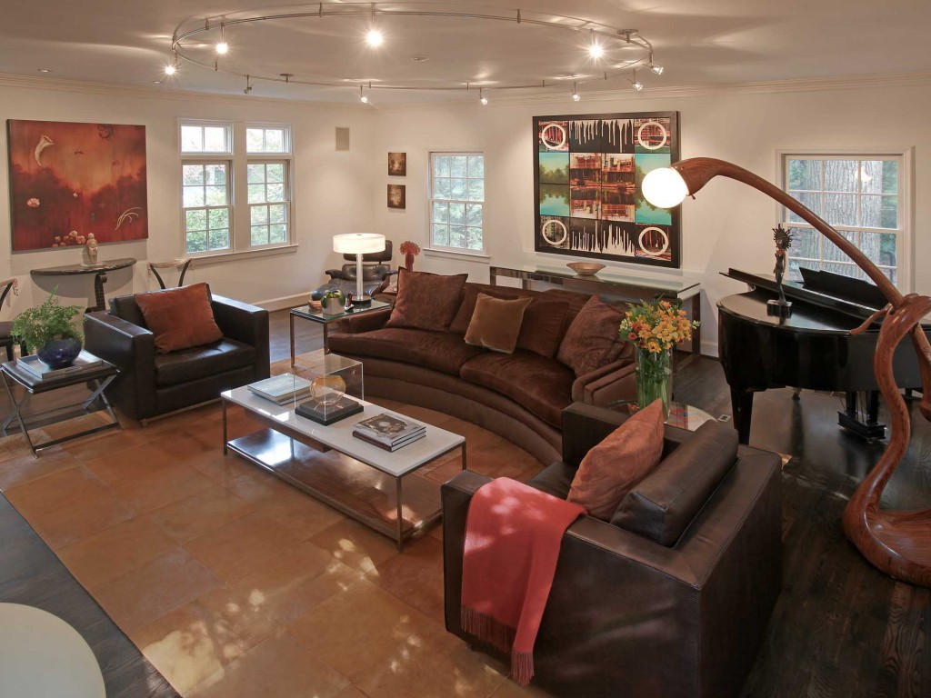 Featured Home:Established Home with a Contemporary Feel (Previously ...