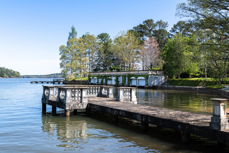 #TravelTuesday: Exceptional Lake Property on an Exclusive Promontory ...