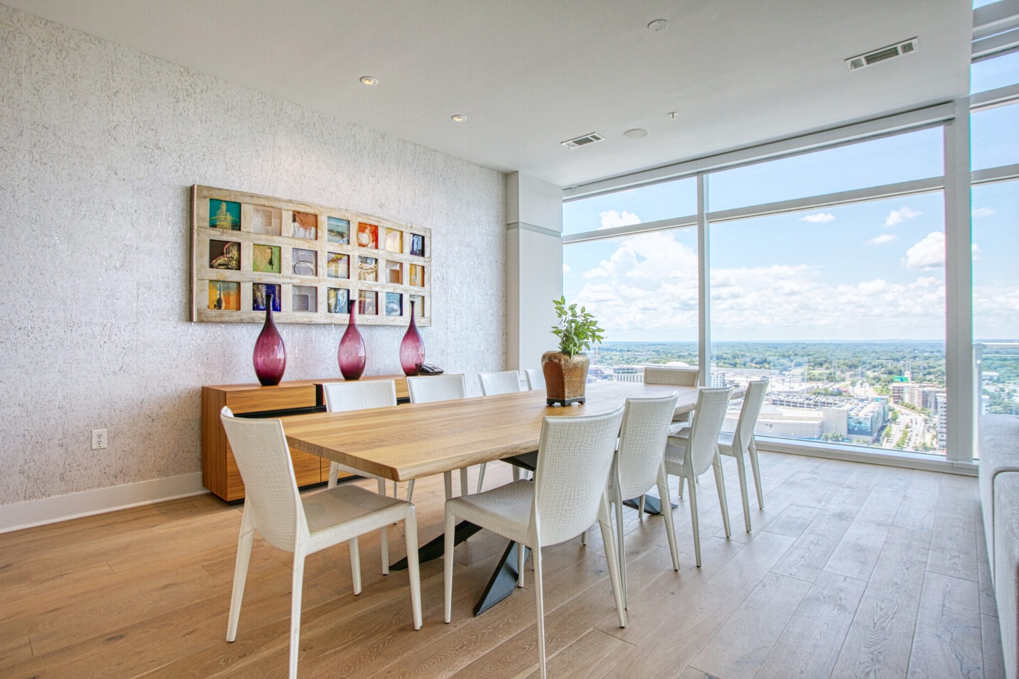 Luxurious Two-Story Penthouse Offers an Extraordinary Lifestyle ...